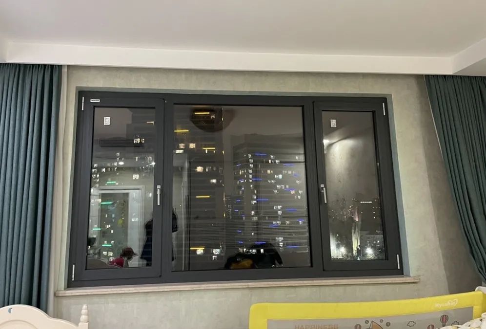 Adult emo, home can heal - iMedia