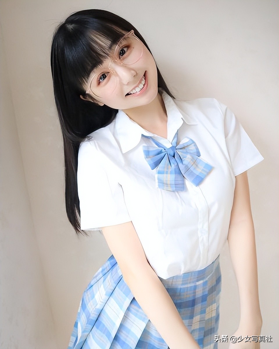 28-year-old cute "girl" Emi Kurita - iMedia