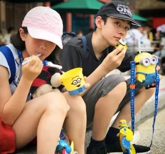 The most beautiful man in Japan is disillusioned in a recent photo ...