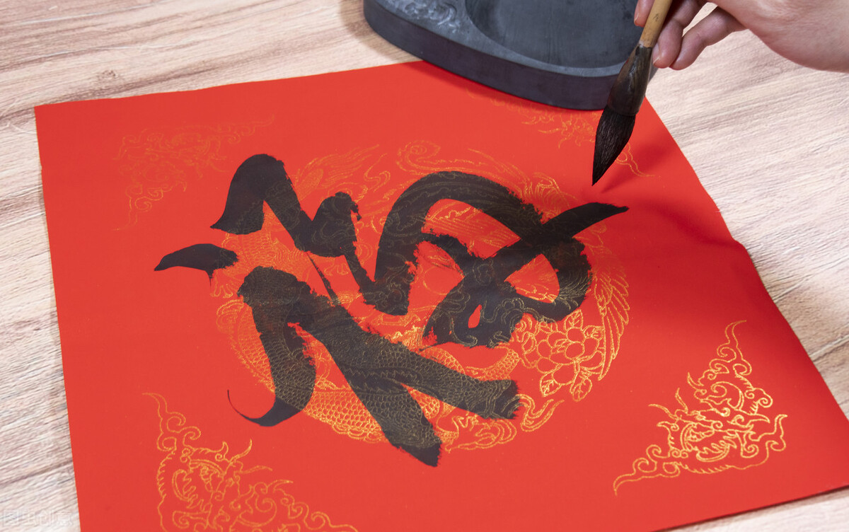 Essay: Red Spring Festival couplets with the scent of ink - iMedia