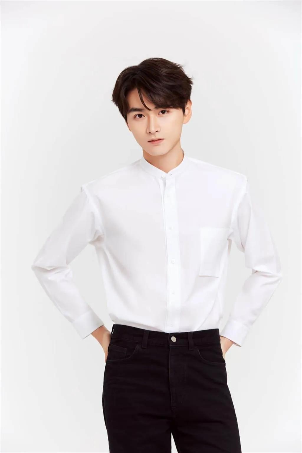 It turns out that Liu Sibo, who played "Ace Troop", was actually Zhang ...