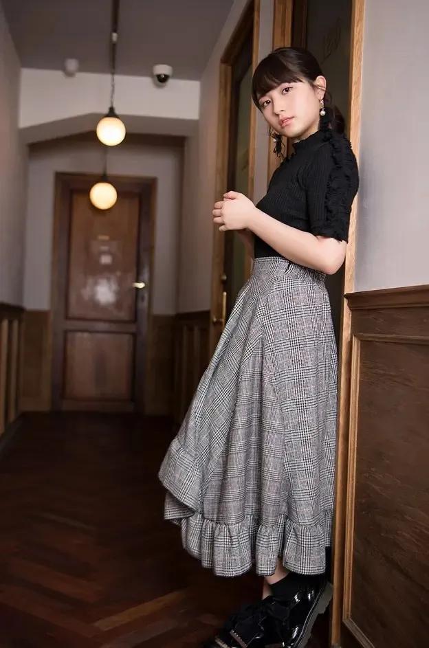 The female stars born in 1999 are beautiful in their own ways. Who do ...
