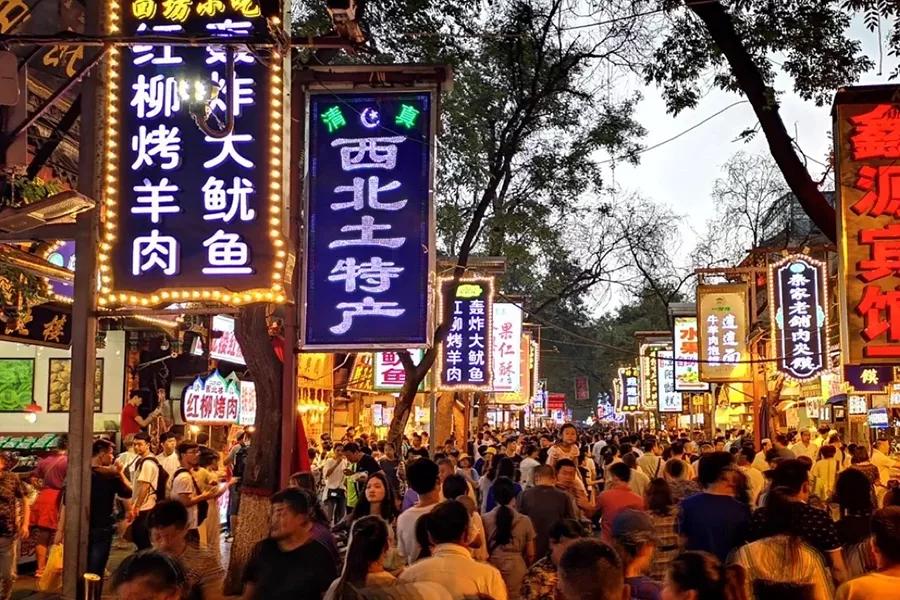 Visit China's ten most beautiful night markets - iMedia