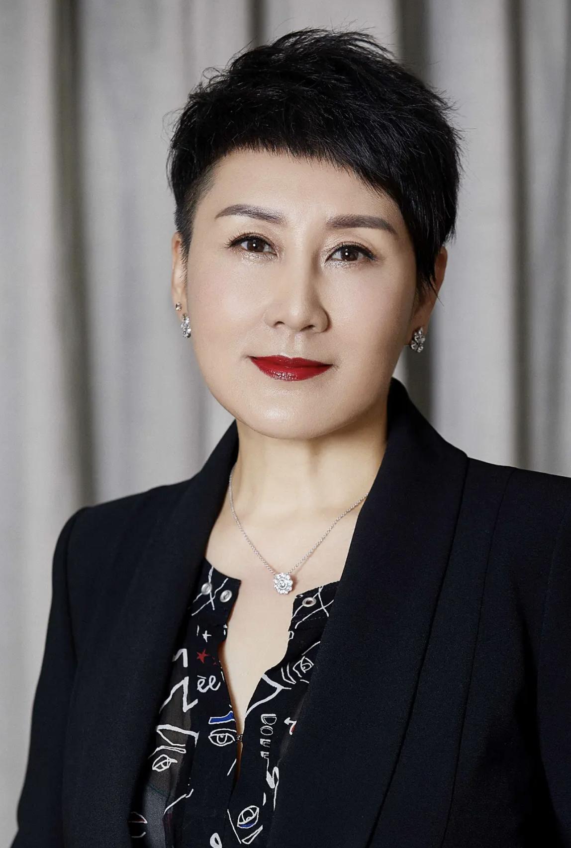 Zhang Kaili: She has been with her husband so far, and she is like a ...