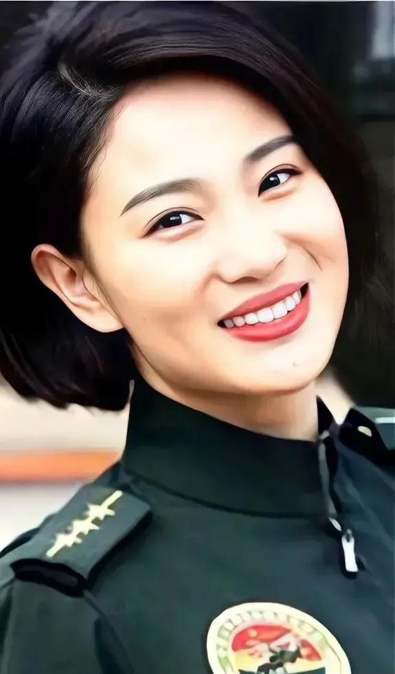 Hou Mengsha, the Goddess of Dalian Military Drama - iMedia