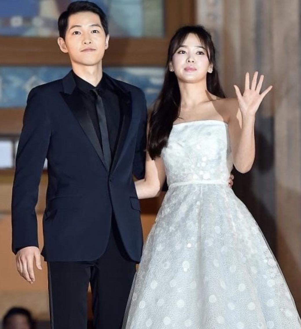 Song Hye Kyo's ex-husband and ex-ex attend their ex's wedding, and Hyun ...