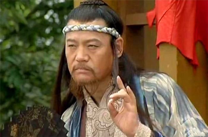 Why didn't Feng Qingyang defeat Yue Buqun, the Great Sword Sect?Mainly ...