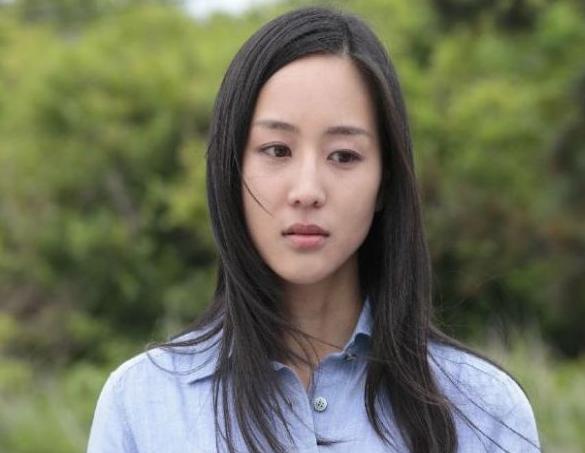 She is the goddess of Peng Yuyan, running for 11 years and 36 years old ...