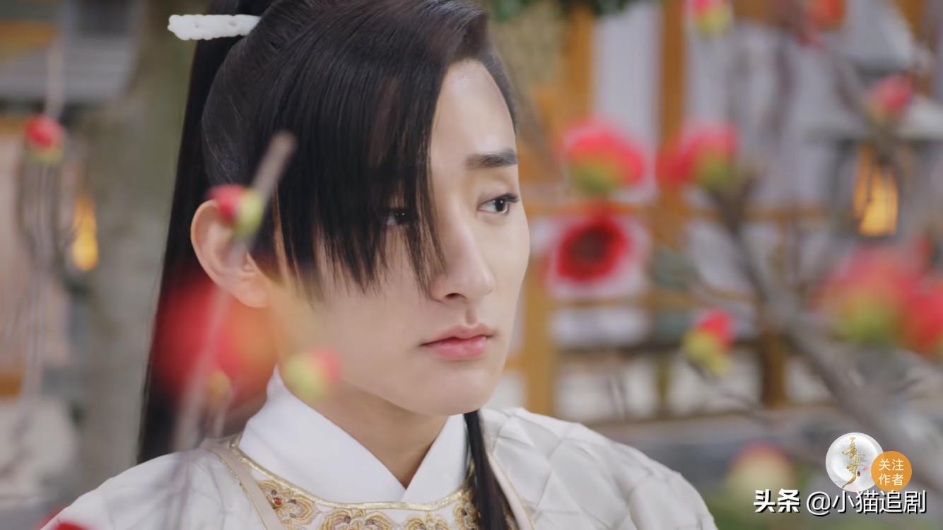 It's obviously the same person. After the performance of "Long Xiang ...