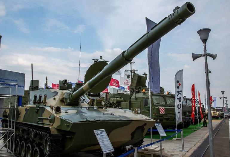 Carry the 125 smoothbore gun!Russia's new wheeled assault vehicle ...