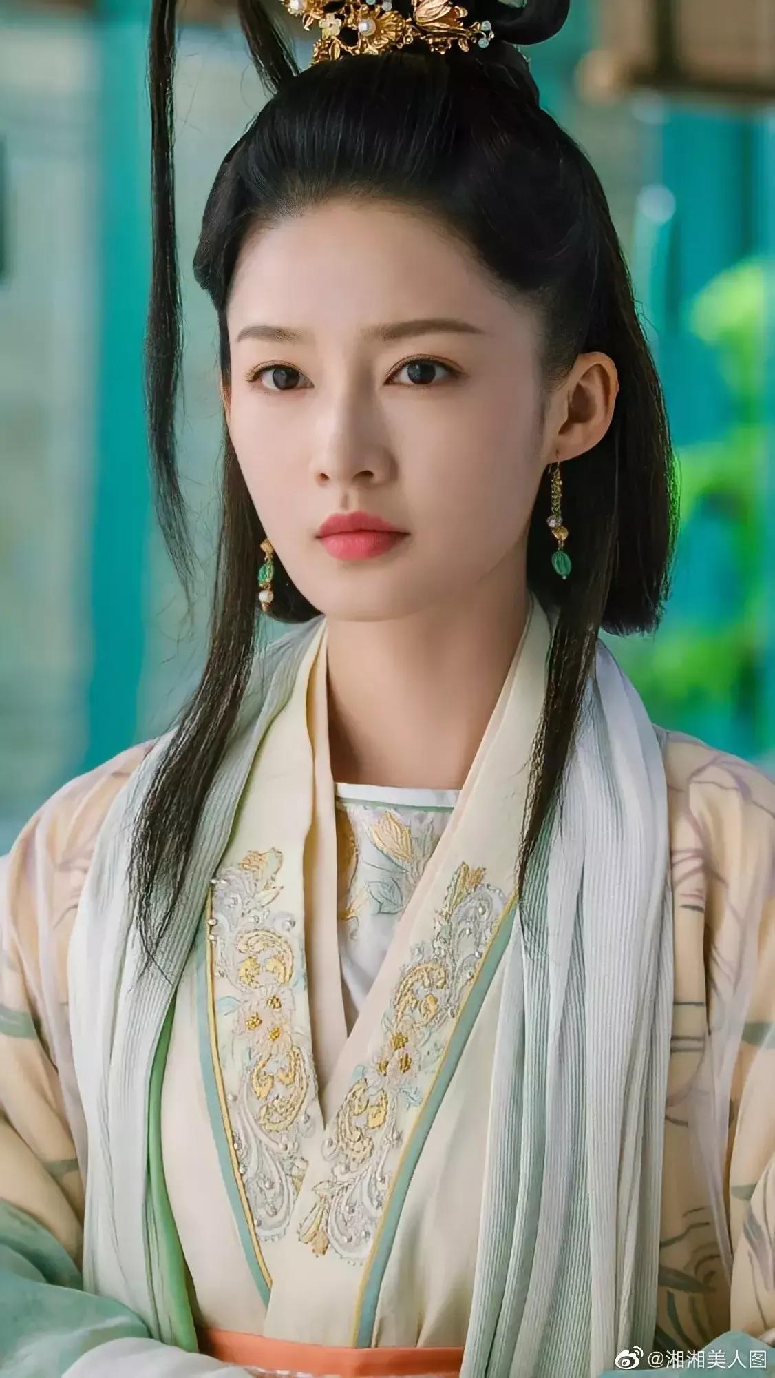 Li Qin wallpaper - iMedia