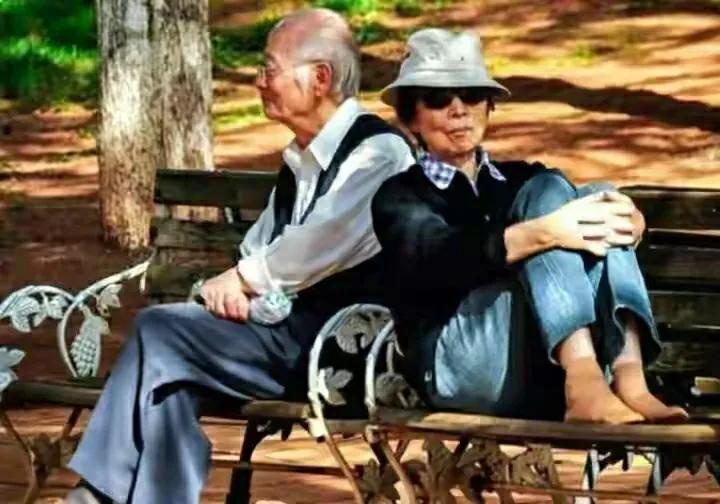 The later life of the DINK couple is very different from what they ...