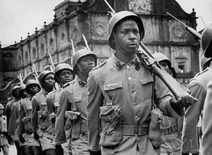 In the 1952 Macau conflict, someone suggested to transfer a division ...