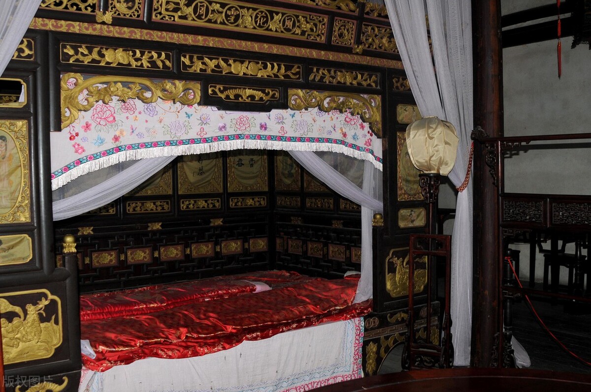 Wu Yin'er, the tender oiran lady in "Golden Vase" - iMedia