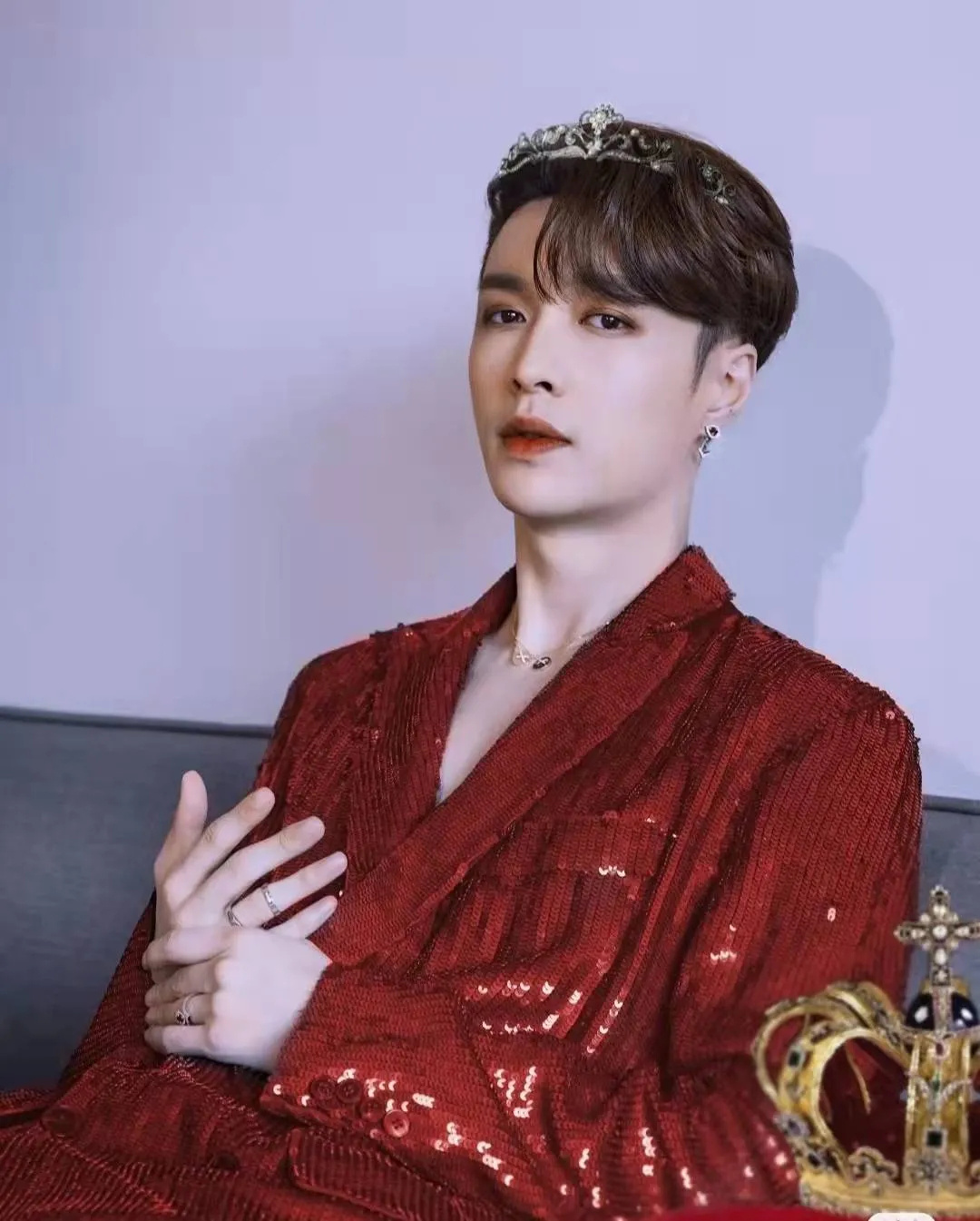 It is difficult for ordinary stars to match the handsomeness of red ...