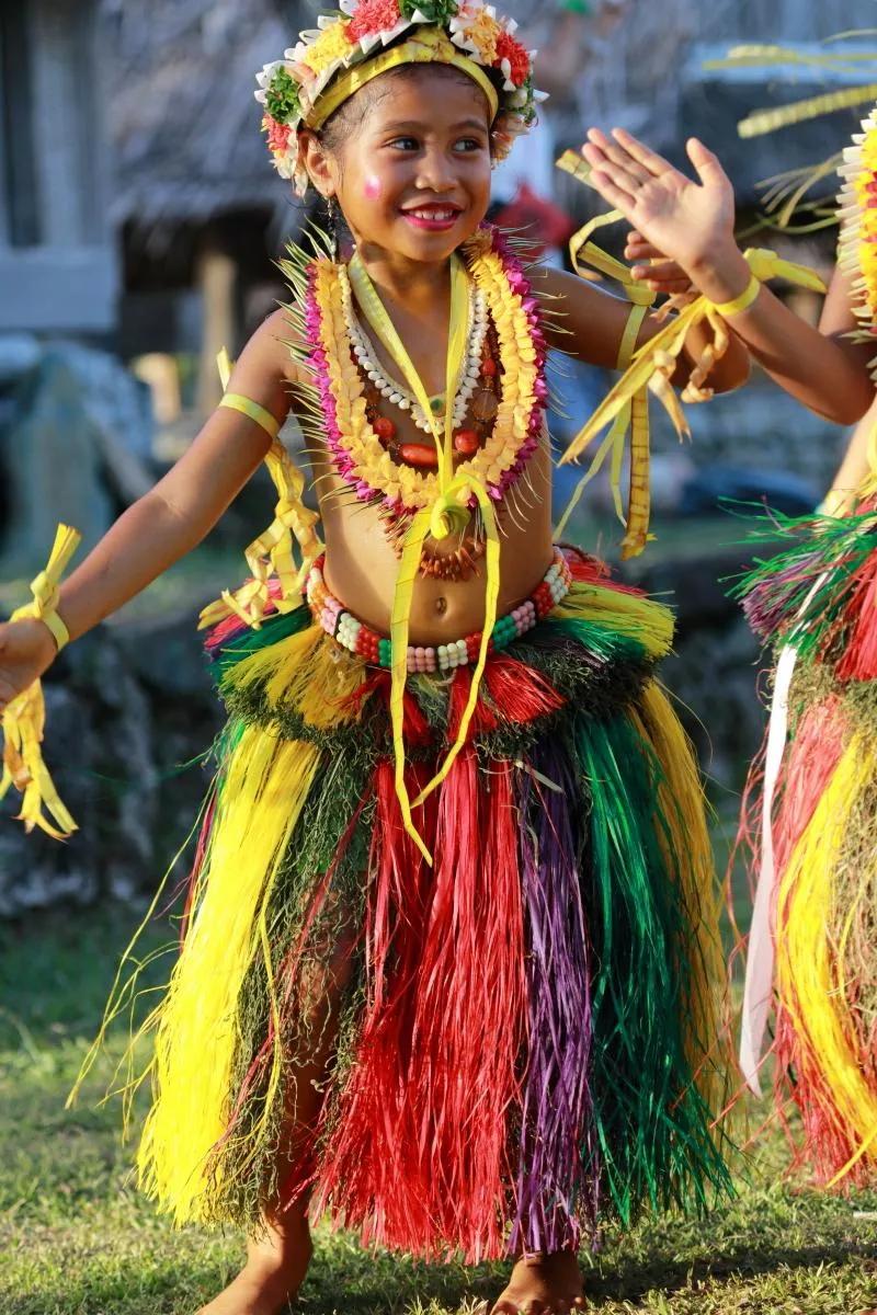 The charm of hula dance - iMedia