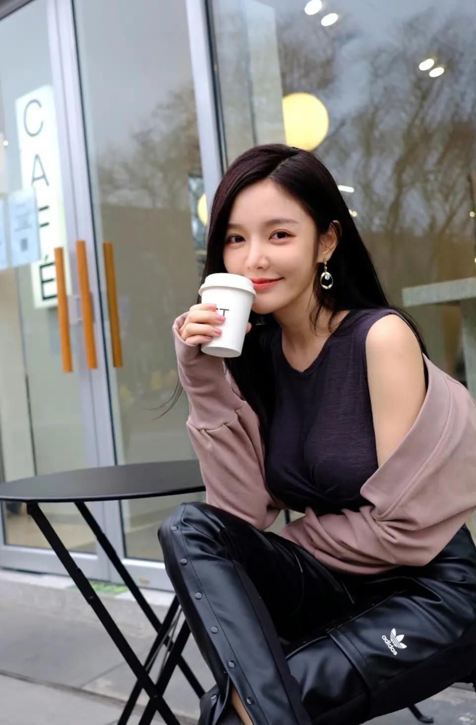 Lin Yanrou, the most beautiful age - iMedia