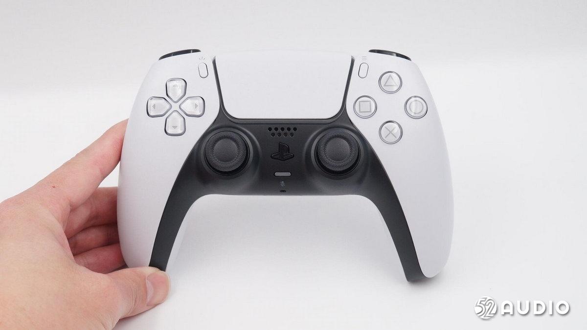 Disassemble the Sony PS5 DualSense gamepad, explore the adaptive ...