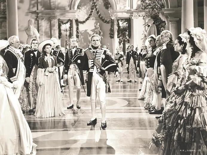 Appreciation of Mrs. Hamilton's costumes in the movie - iMedia