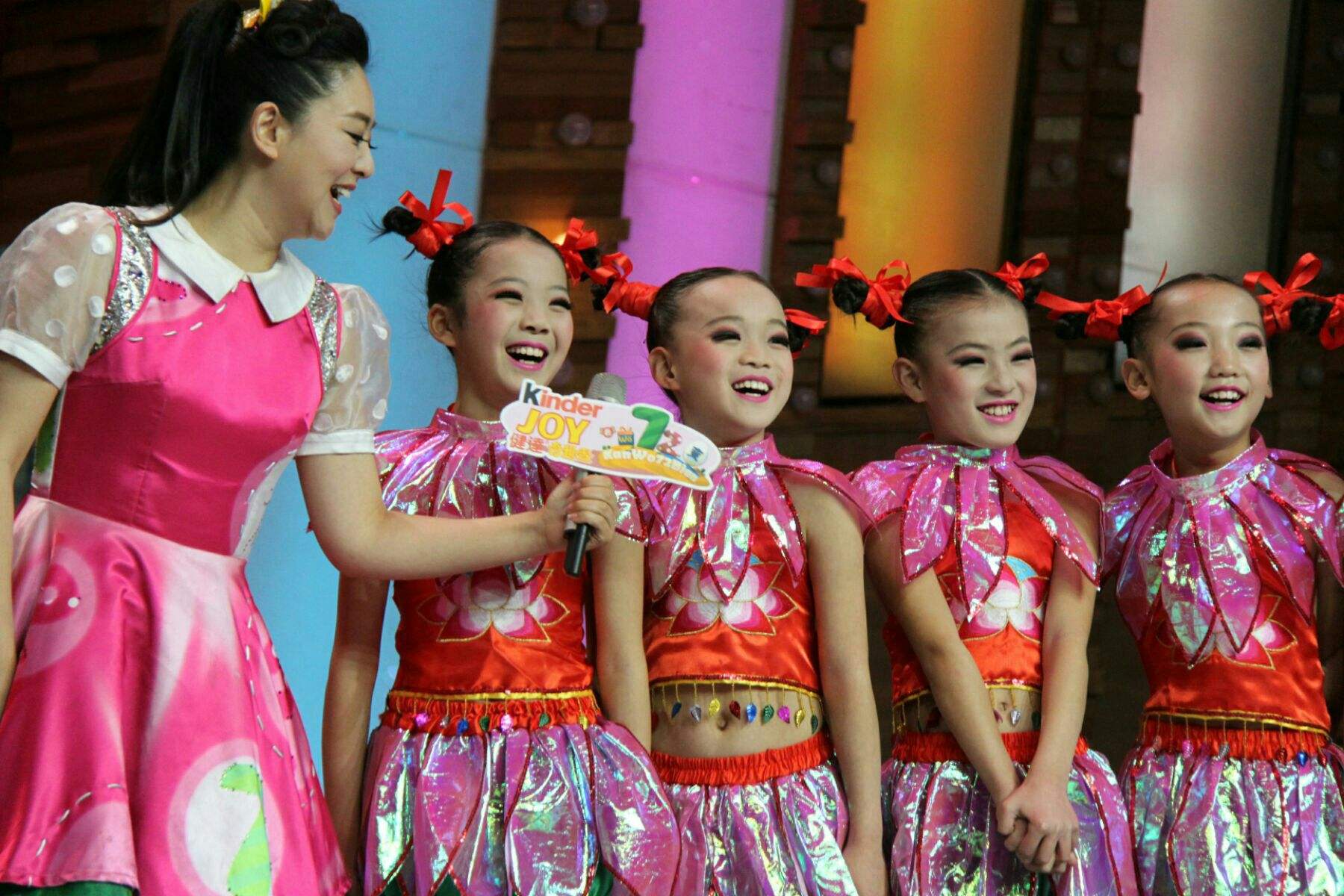 "Sister Moon" Wang Hao: Enter CCTV with one story!Giving birth to a ...