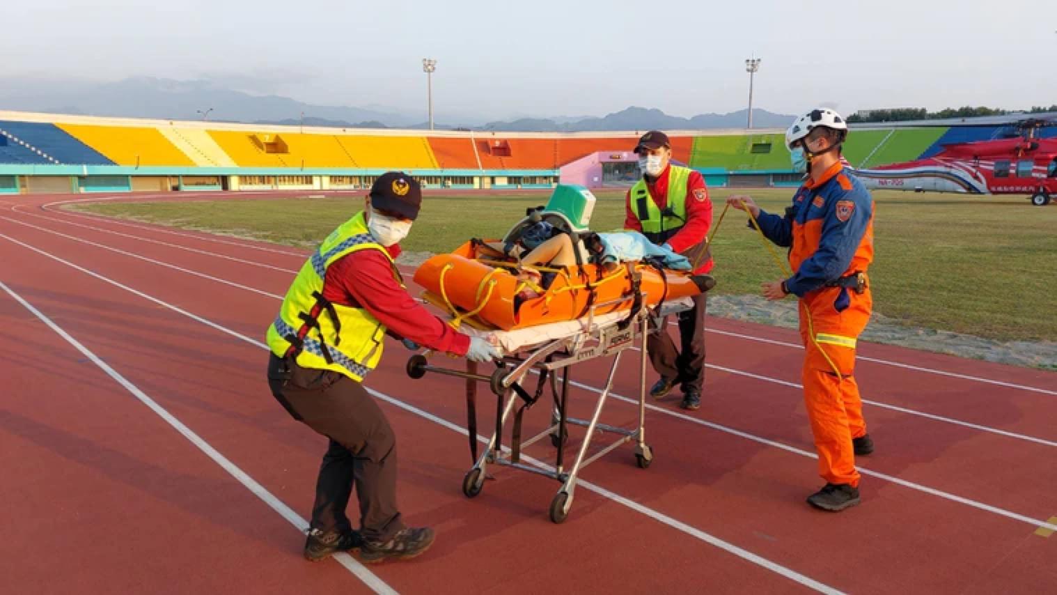 The crew of "First Embrace" fell to their death, Yan Yalun and the ...