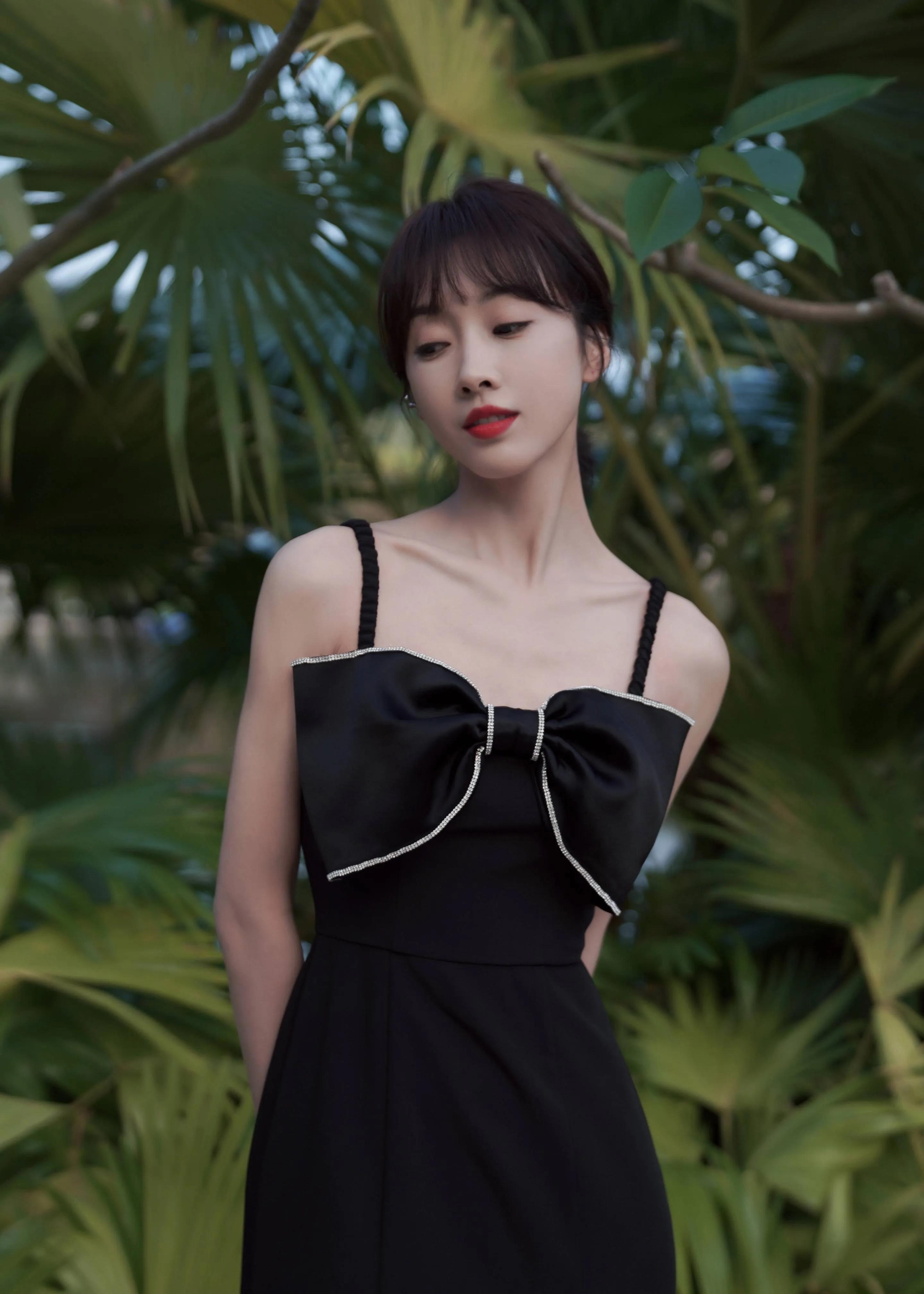 Actress Xuan Lu Photo Album: Fresh, Sweet, Slim Lady - iMedia