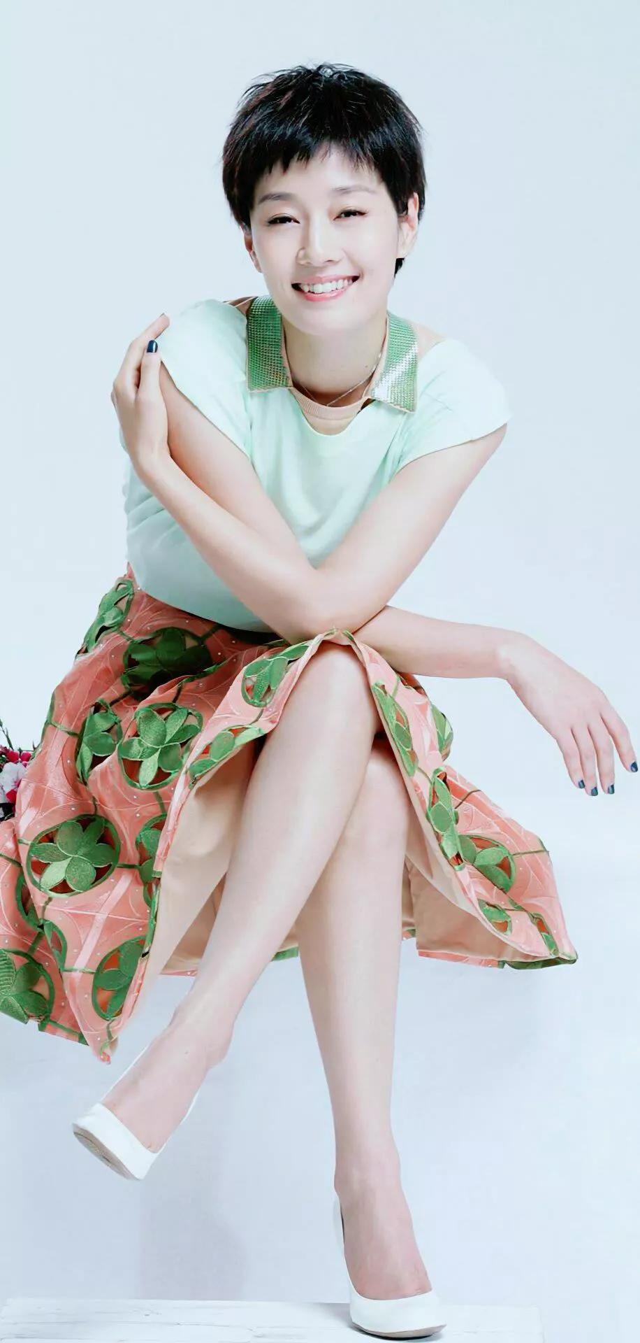 Capable short-haired intellectual actress - Ma Yili - iMedia
