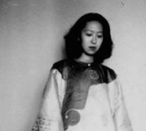 Zhang Ailing was alone in her later years and suffered from mental ...