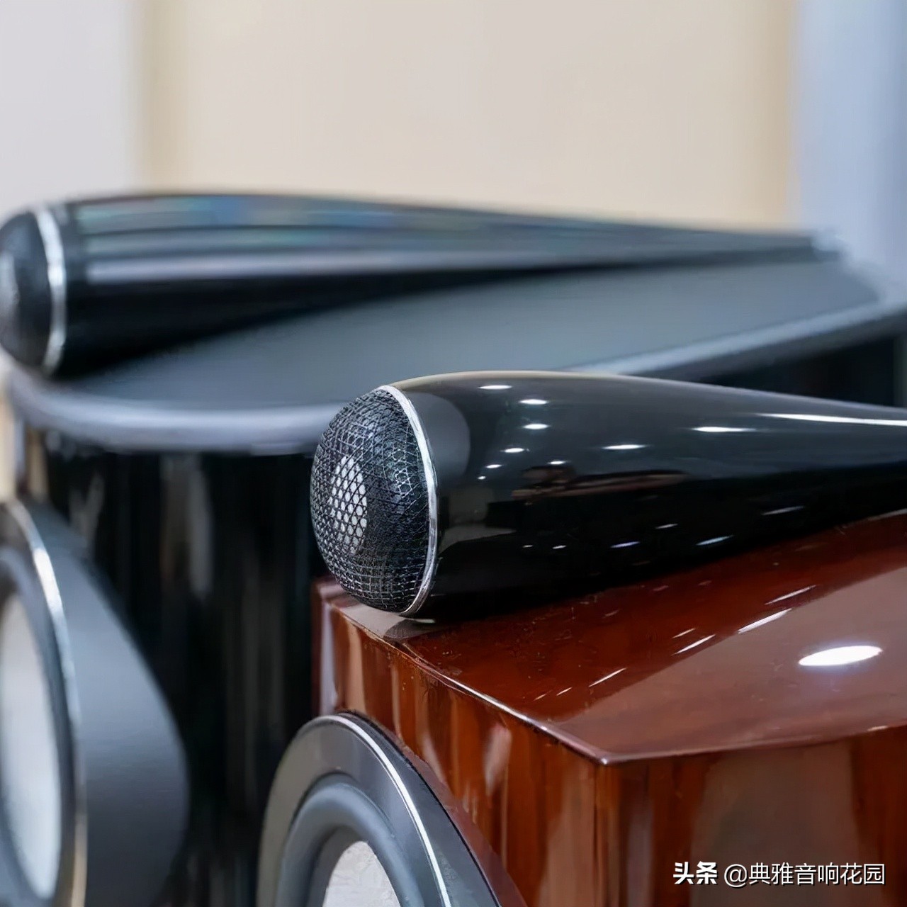 Bowers & Wilkins 805 D4 and 805 D3 - iMedia