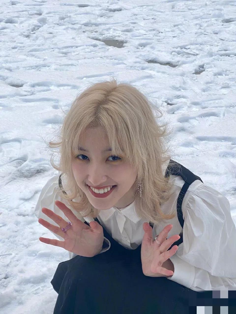 coincide?or intentional?Hua Chenyu's gossip girlfriend Wang Yueyi's song list is all Hua Chenyu ...