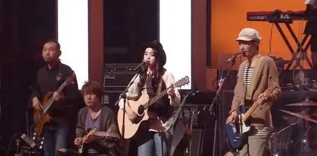 Pu Shu, a unique singer - iMedia