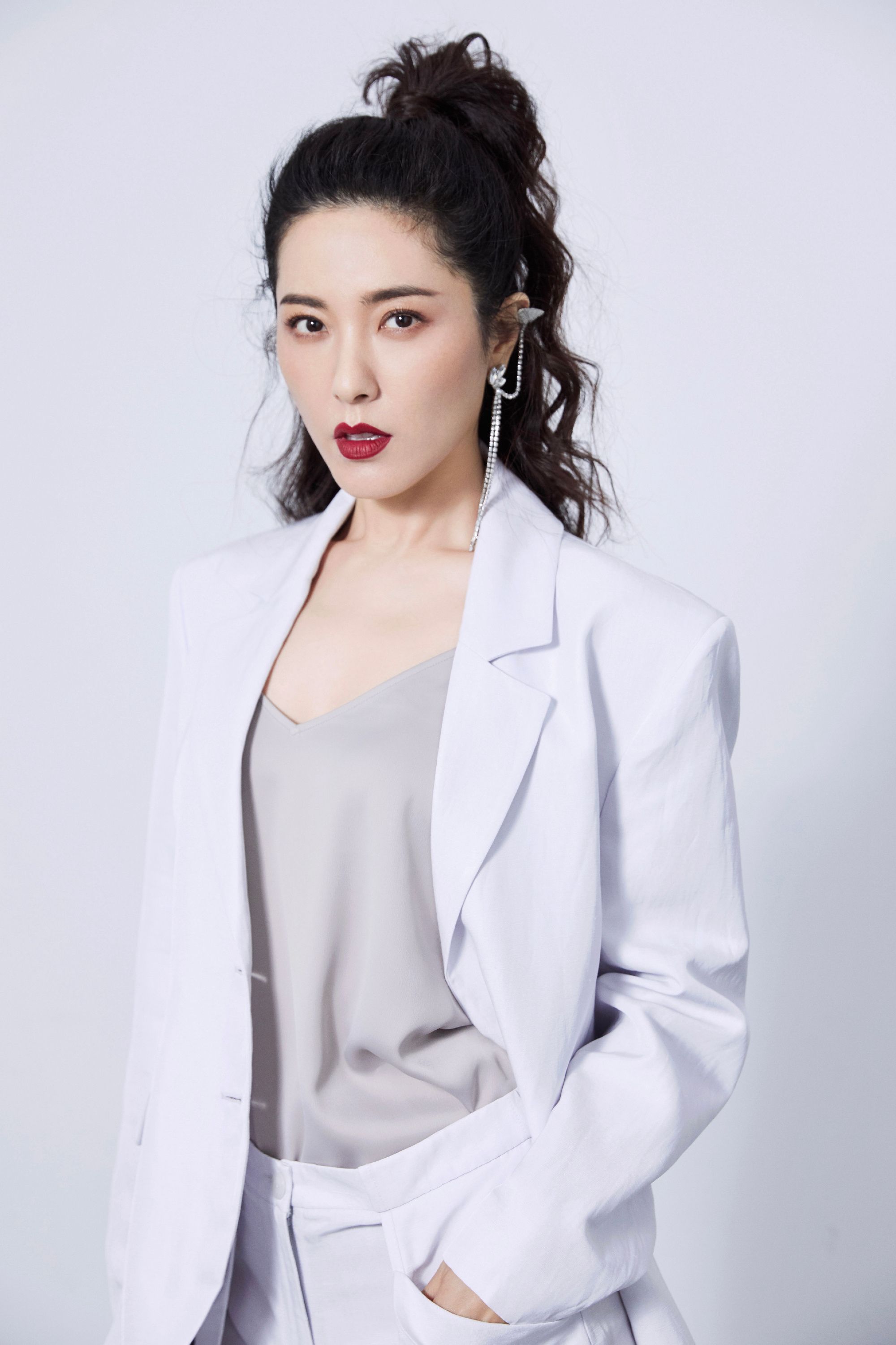 Ming Yang Siying - female star Zeng Li - iMedia