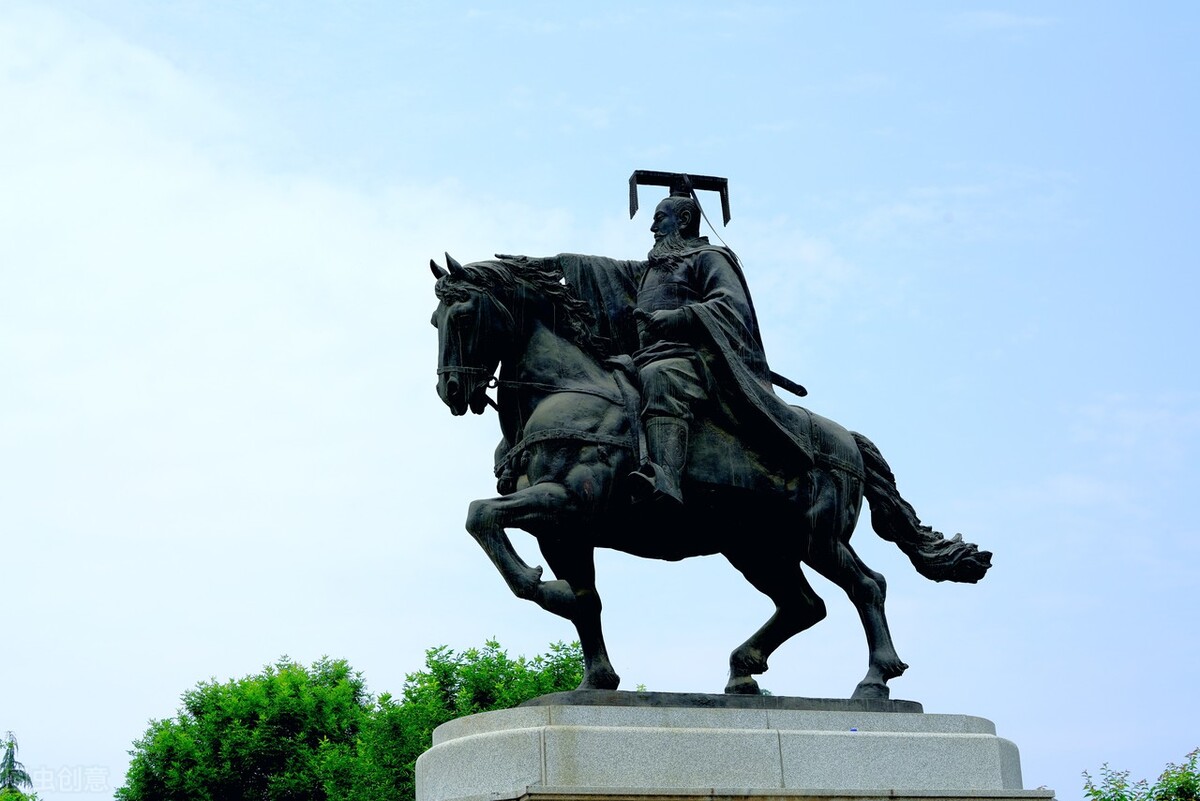 These emperors can be called "one emperor through the ages" in history ...