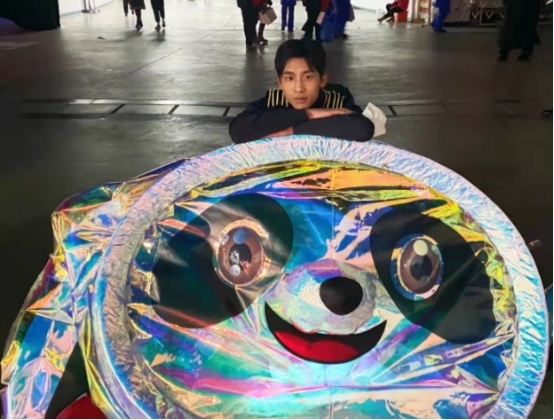 Bing Dun Dun's "cowardly little brother" showed his true face, handsome ...