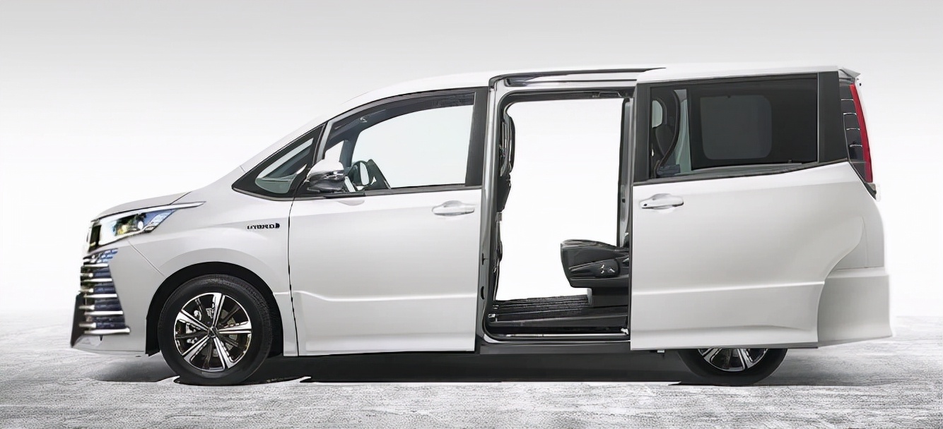 BYD luxury MPV real car exposed, equipped with electric side sliding ...