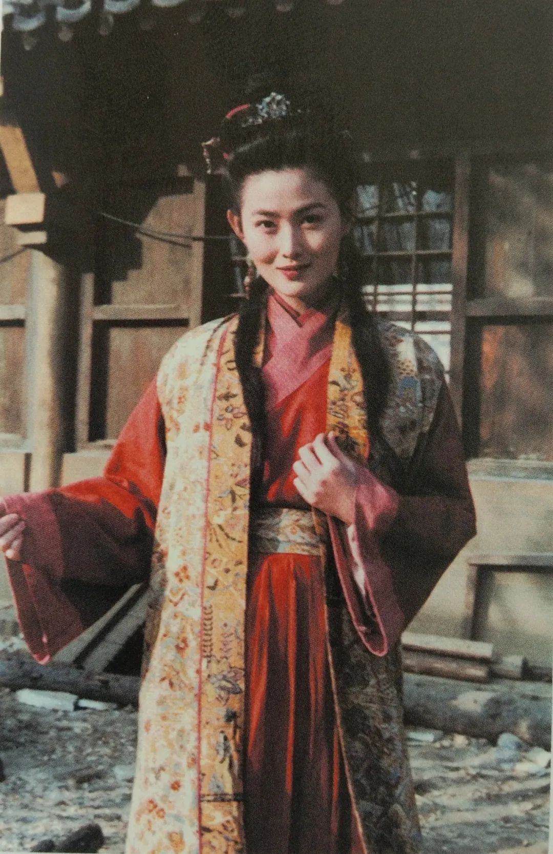 Wang Siyi: Thanks to "Pan Jinlian" in the 98 edition of "Water Margin ...