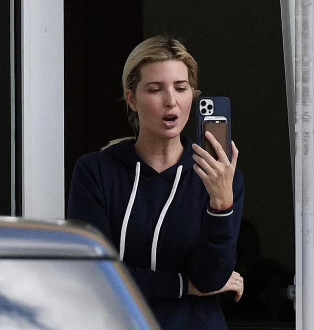 40-year-old Ivanka rarely shows up without makeup, picks up her 10-year ...